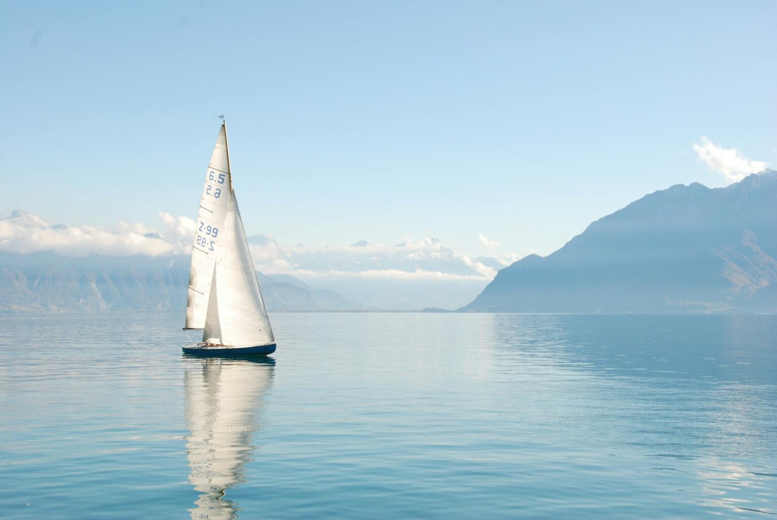 Sailing Safety: Must-Know Tips Before You Board - SeaBookings