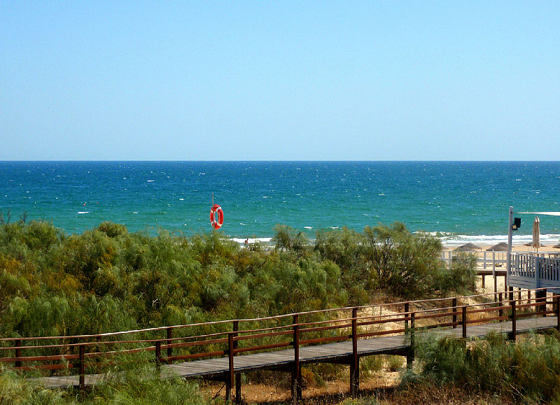 5 Places to Spend a Beach Vacation in the Algarve