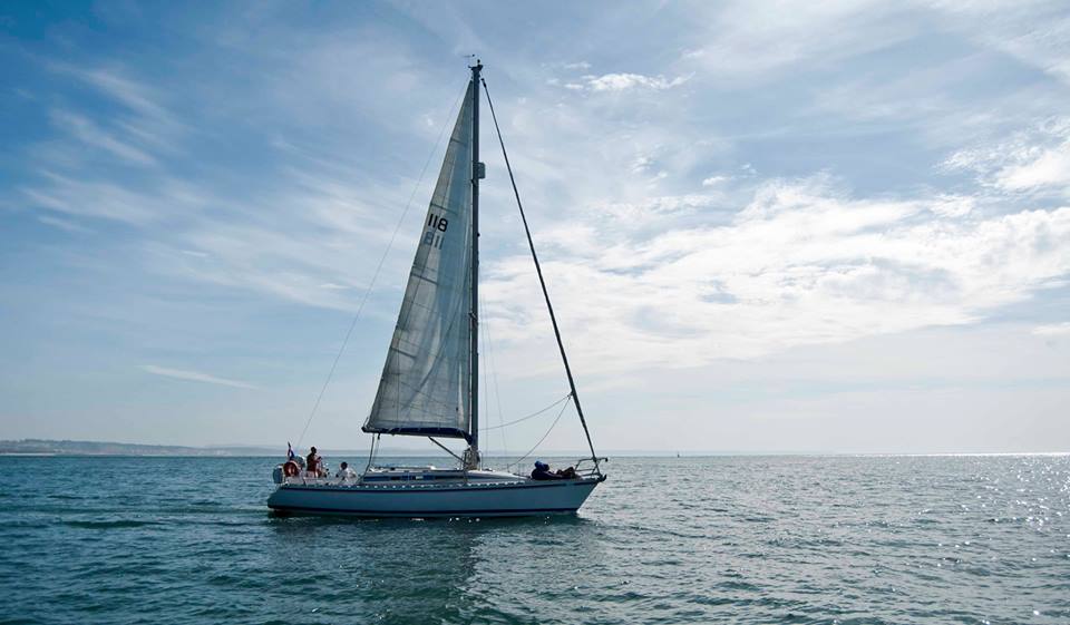 We went sailing in Cascais with the whole family